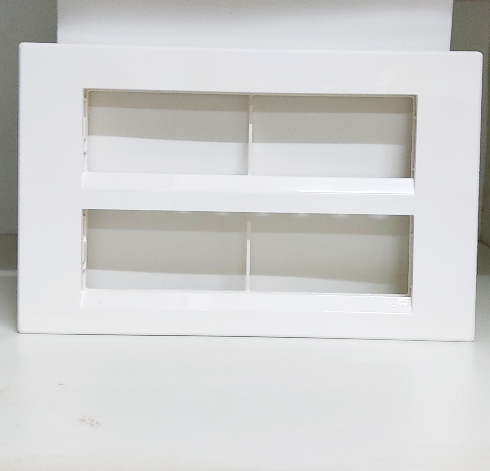 L&T Englaze Snow White 16module PVC Cover Plate with Grid Frame ...