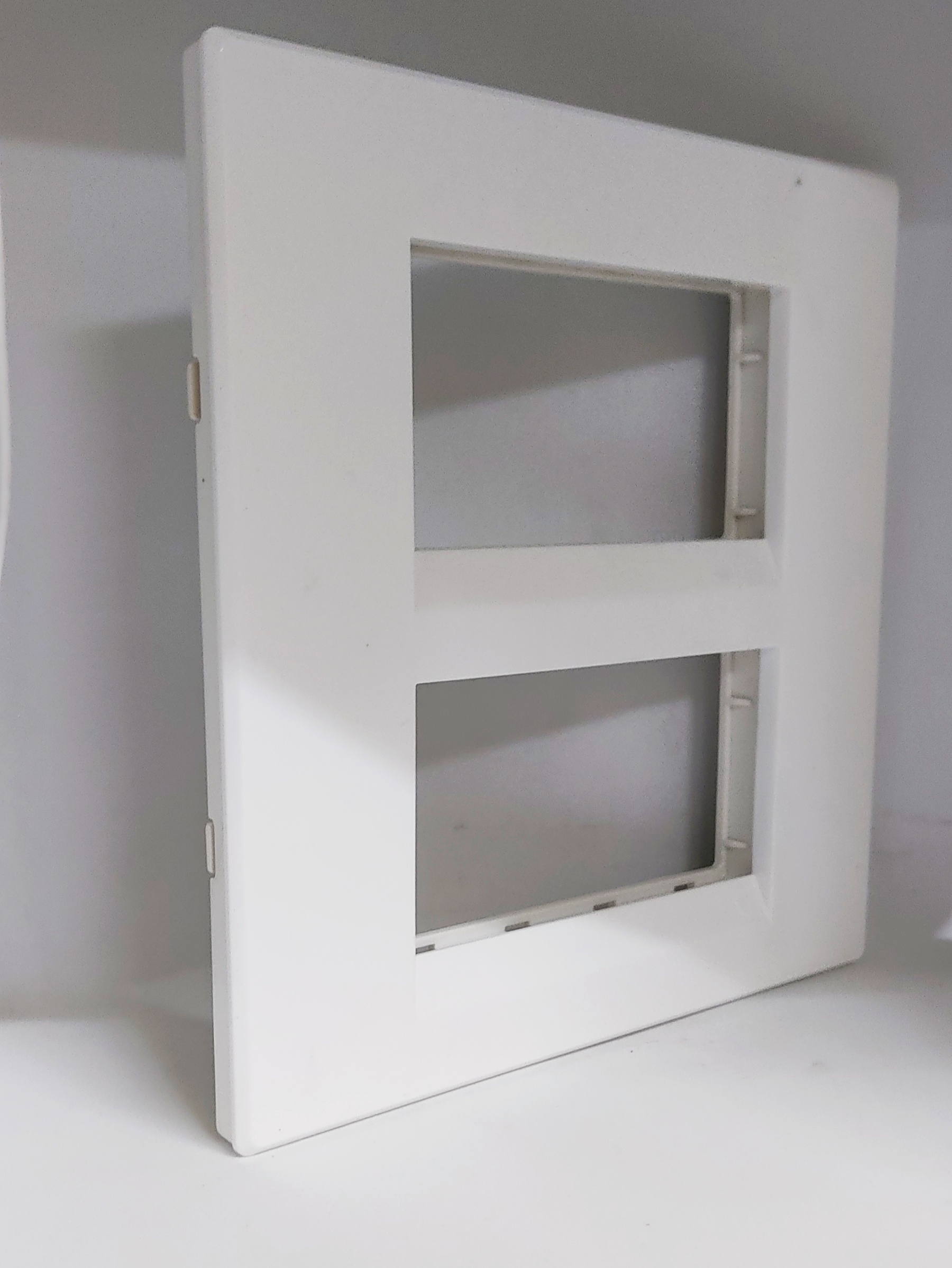 L&T/LK Englaze Snow White 8module Square PVC Cover Plate with Grid ...